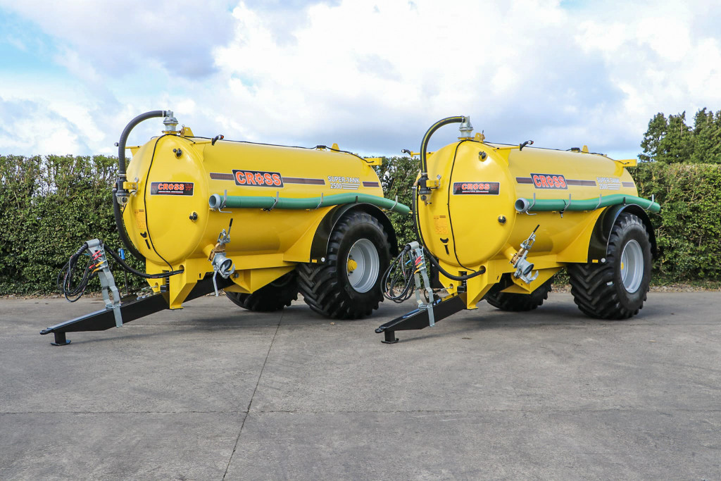 Cross Slurry Tanker | Johnston TractorsJohnston Tractors