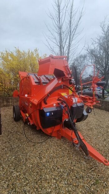 KUHN PRIMOR 2060M STRAW BLOWER / FEEDER (NEW) KN2212 For SaleJohnston ...