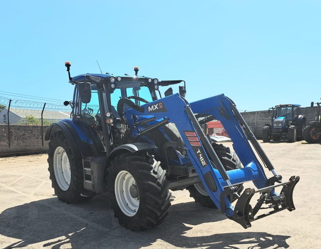 VALTRA N175 A TRACTOR AND MX LOADER (2022) J5D27HO For SaleJohnston ...